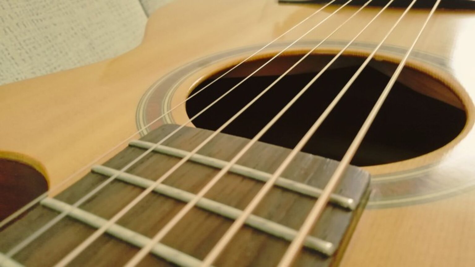 Easy Guitar for Beginners - Free Online Courses with Certificates