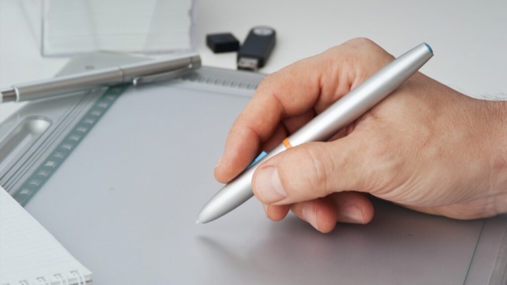 Logo Design Essentials - Free Online Courses with Certificates